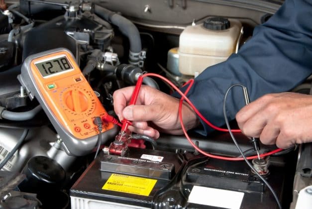 How To Test A Car Battery To See If It's Good or Bad
